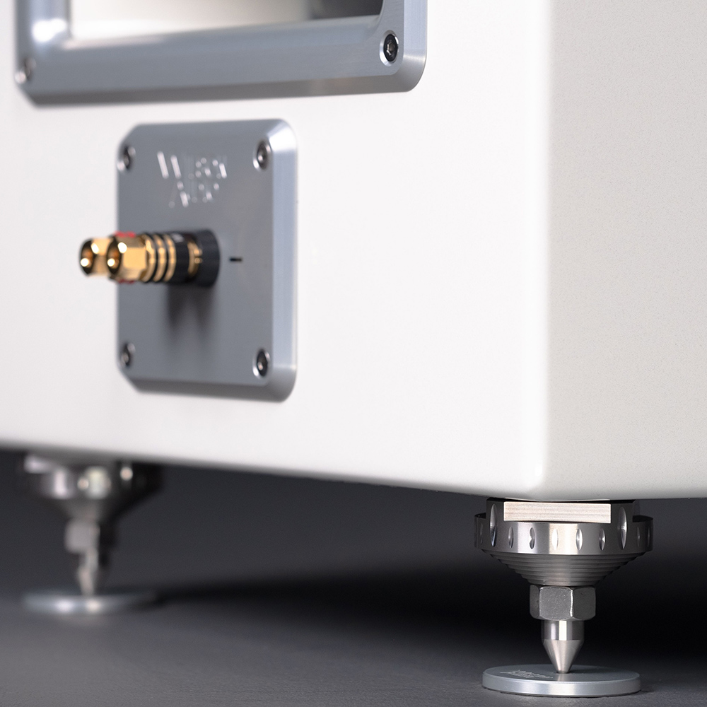 Alexx V Floorstanding Speakers | Wilson Audio | KJ West One | Hifi Store