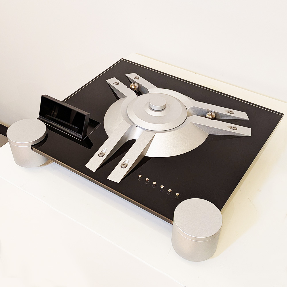 Pathos Endorphin CD Player | KJ West One | Hifi Store